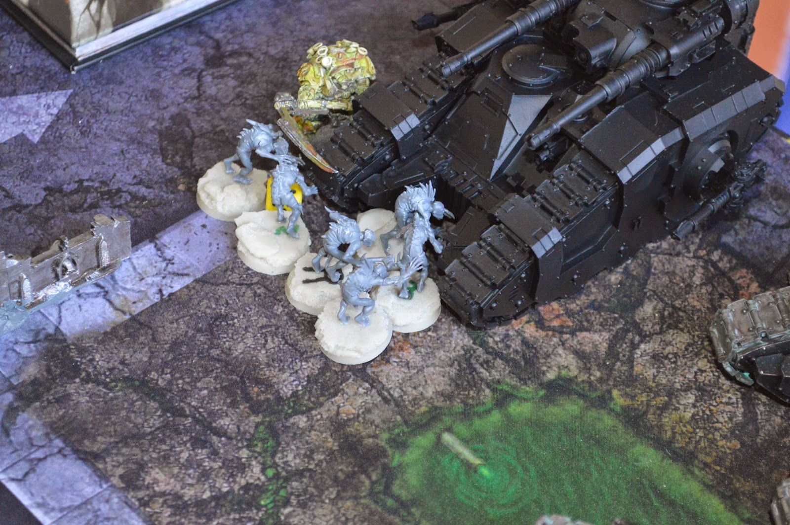 40k Brawl! Spawn over-run! Sons of Horhey Vs Chaos Emperors Will, Purge ...