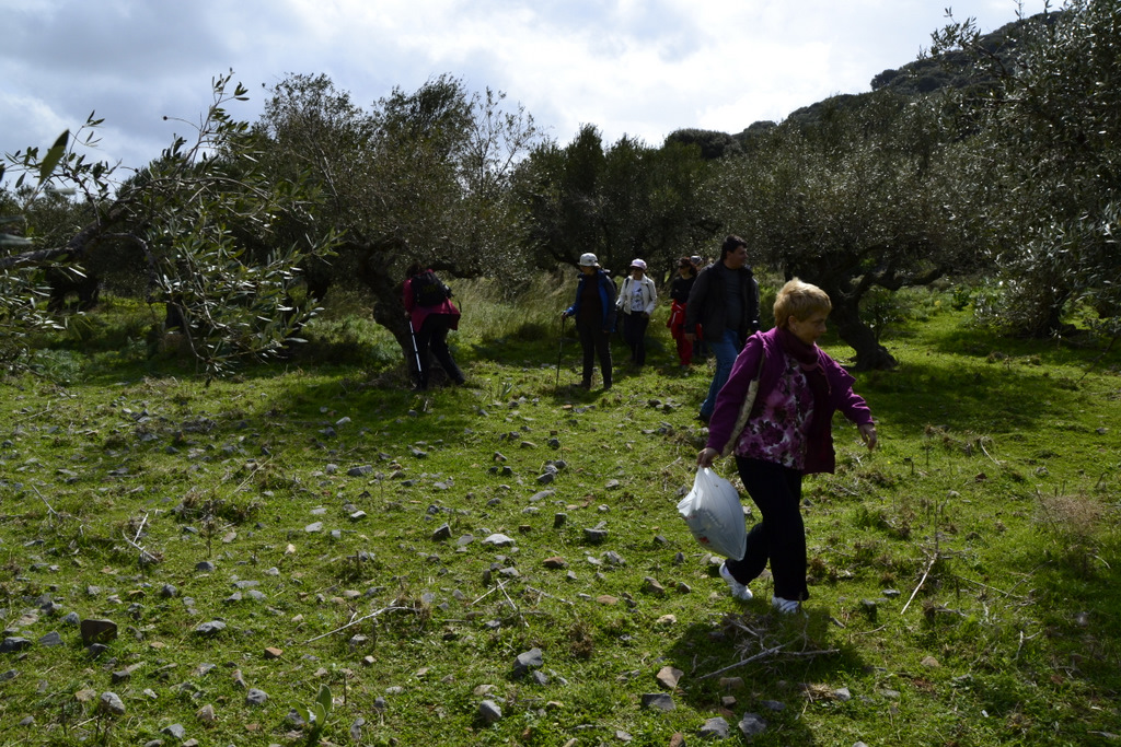 EXPLORE MOUNTAINS: ΠΕΖΟΠΟΡΙΑ ΝΕΑΠΟΛΗ-ΜΟΝΟΠΑΤΙ ΠΡΟΣ ΚΟΥΡΟΥΝΕΣ-ΑΡΧΑΙΑ ΔΡΗΡΟΣ