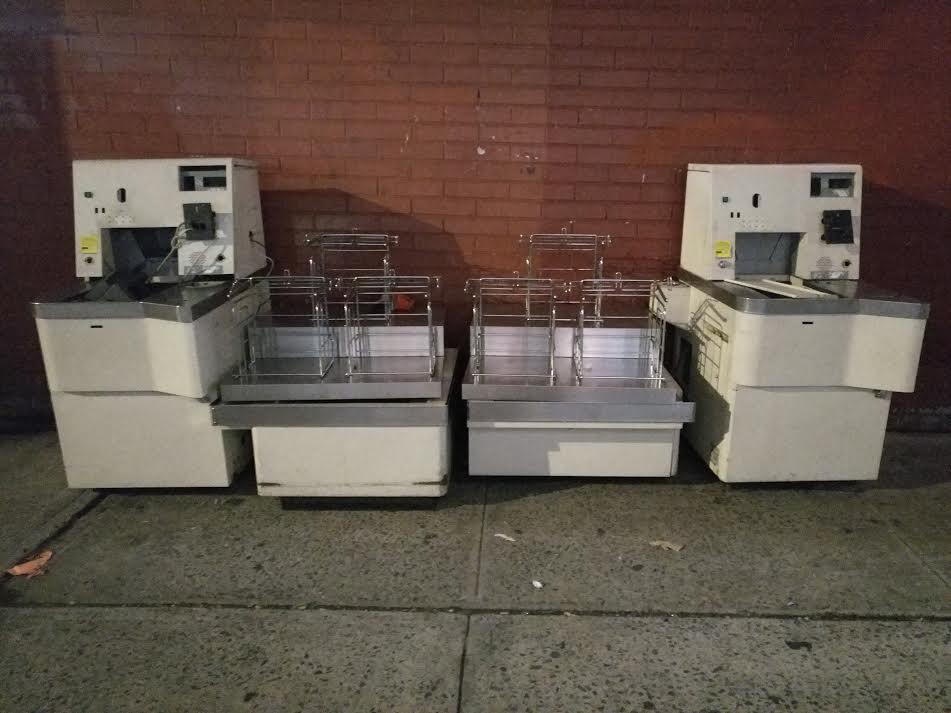 EV Grieve: On Avenue A, Key Food deploying 12 new self-checkout machines