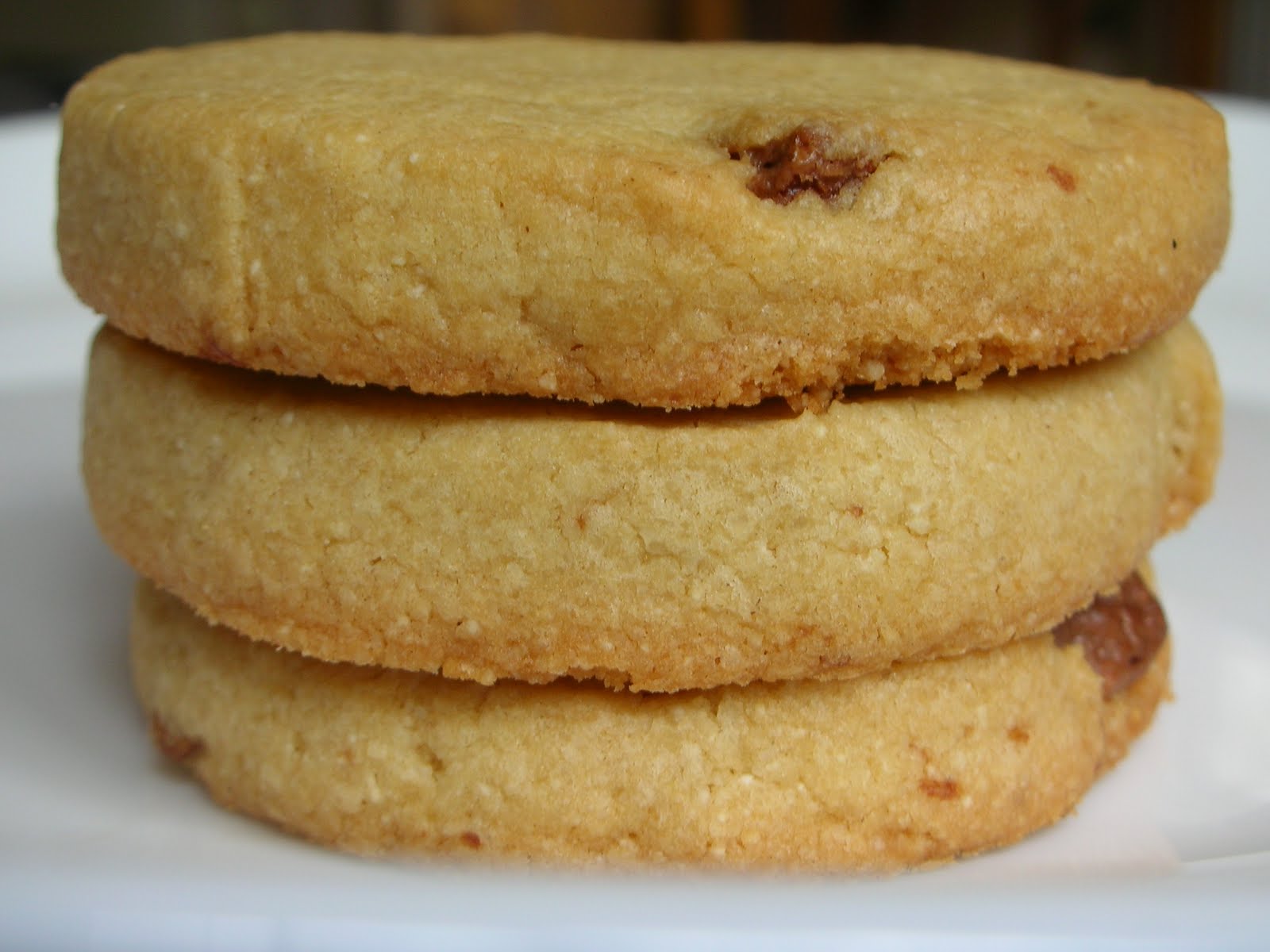 Easily Good Eats: Semolina chocolate chip cookies