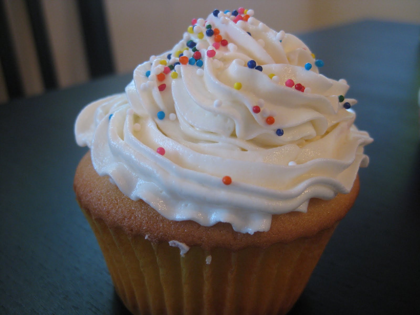 Our Love Nest: Finding the right cupcake for your wedding