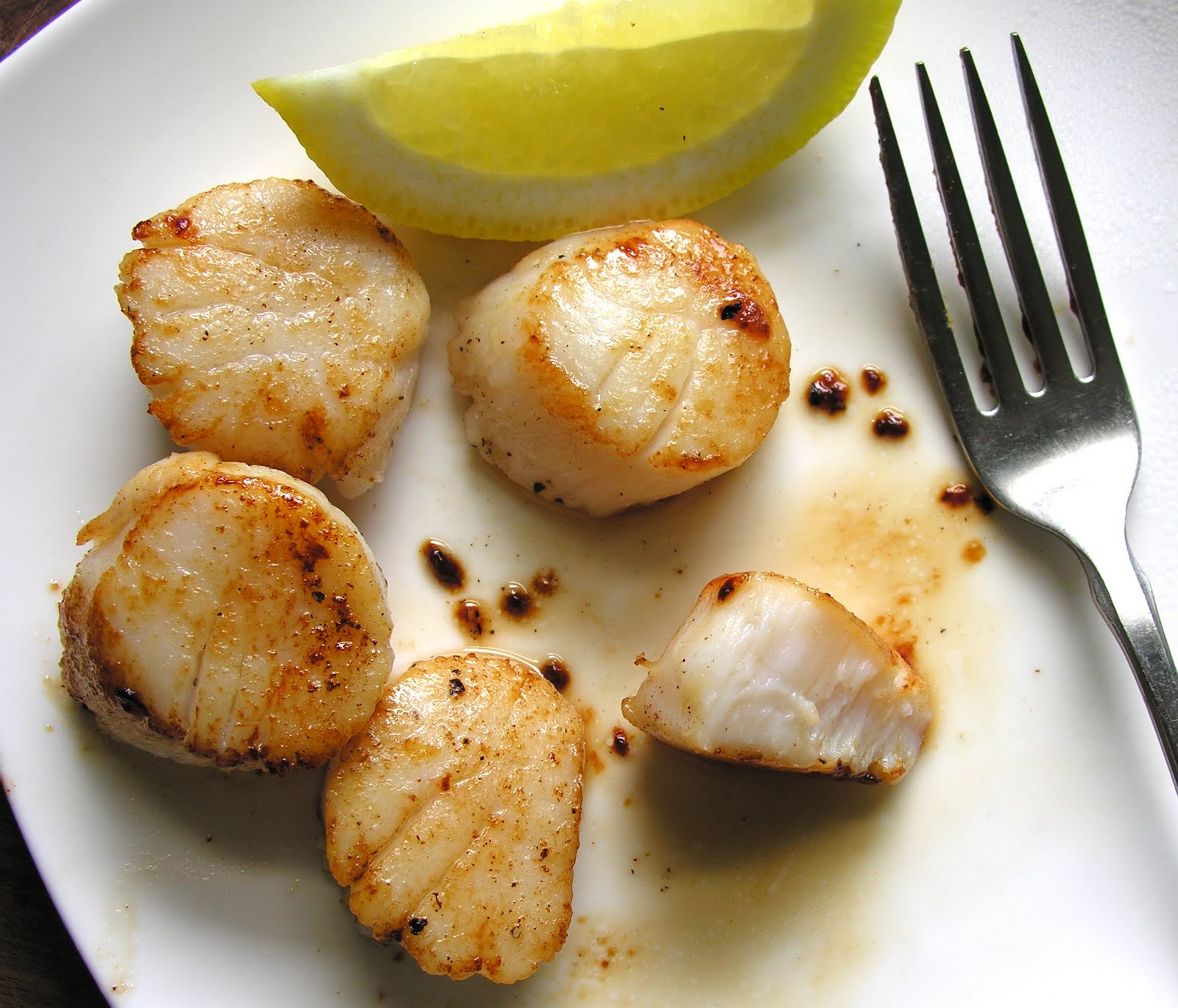 Girl In An Apron: North Carolina Scallops