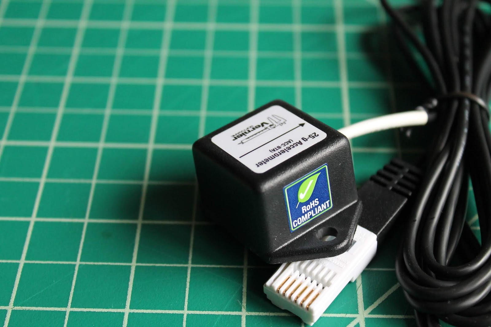 Physics is supposed to be fun!: Vernier 25-g accelerometer ACC-BTA