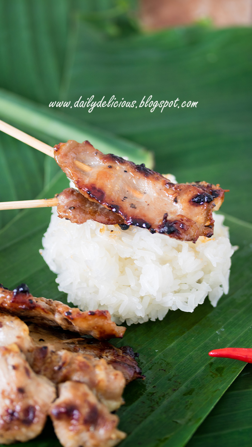dailydelicious: Thai Grilled Pork with sticky rice (Khao Niaow Moo Ping ...