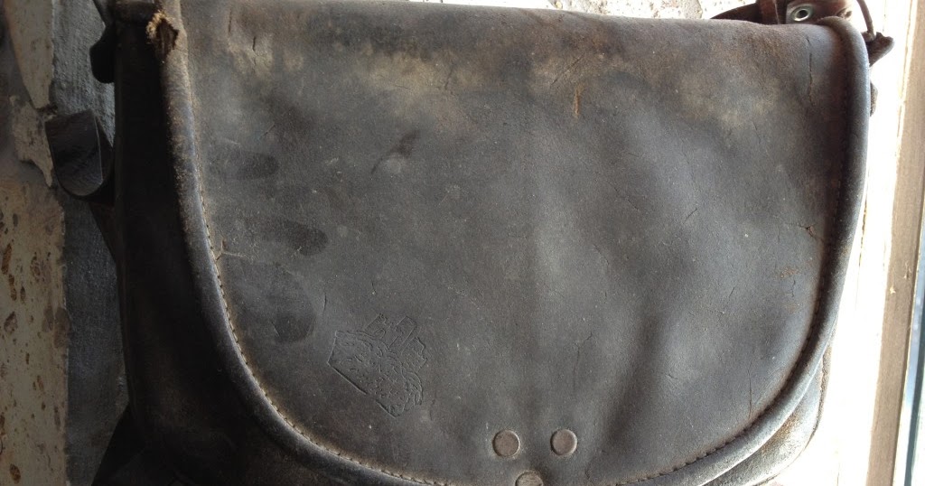 Città di Tolfa famosa per la borsa in pelle: la Catana | Casa Stabili