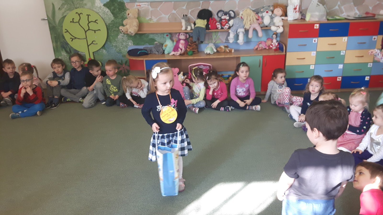 Przedszkole w Niegowonicach: URODZINKI KALINKI!!!