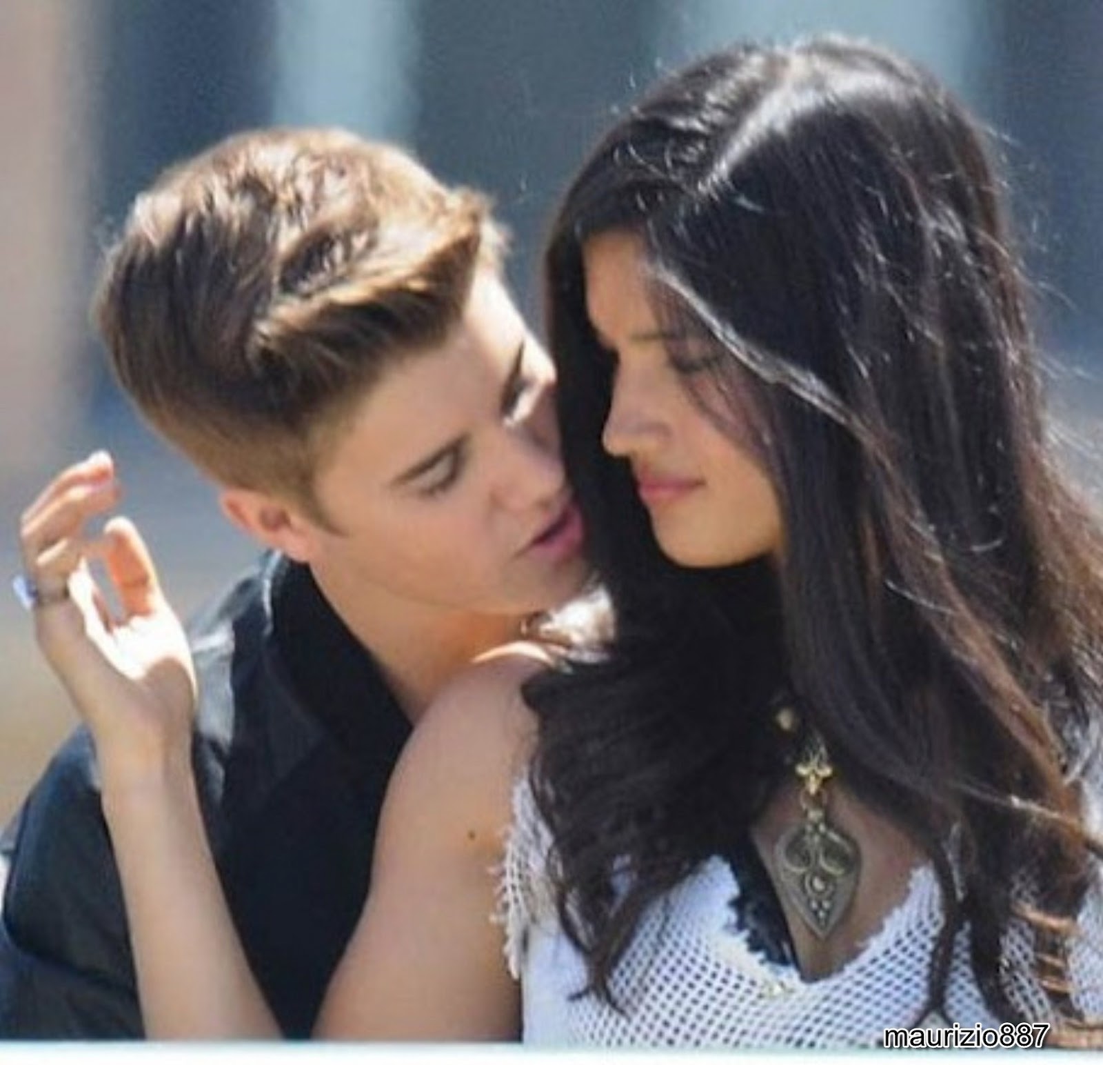 Justin Bieber...: ¡¡¡Ya podéis ver el videoclip "Boyfriend" completo!!!