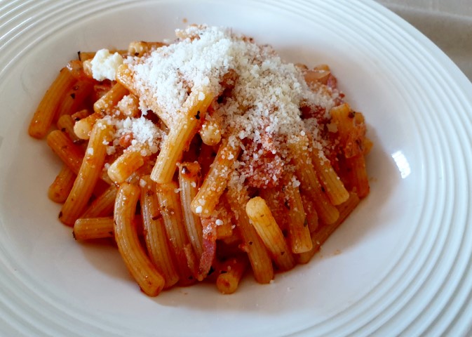 Sedanini all'amatriciana