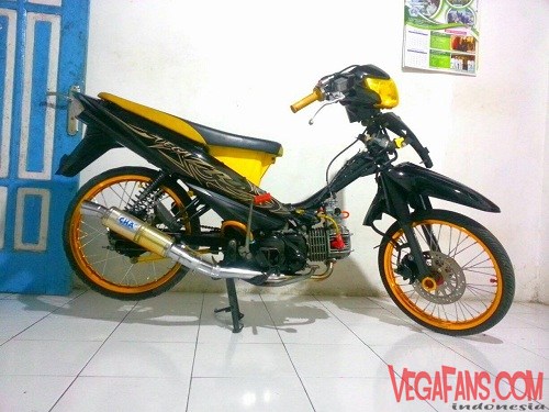 Modifikasi Vega R New Merah Marun - Modifikasi Motor Vega Jadi Trail ...