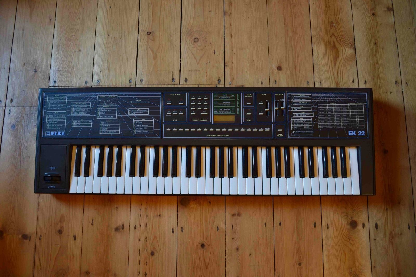 MATRIXSYNTH: Elka EK22 Analogue Polyphonic Programmable Synthesizer SN ...