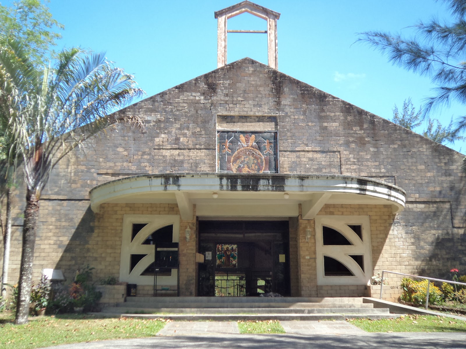 Motley Blend: Iloilo: Trappist Monastery, Deco's & Madge Cafe