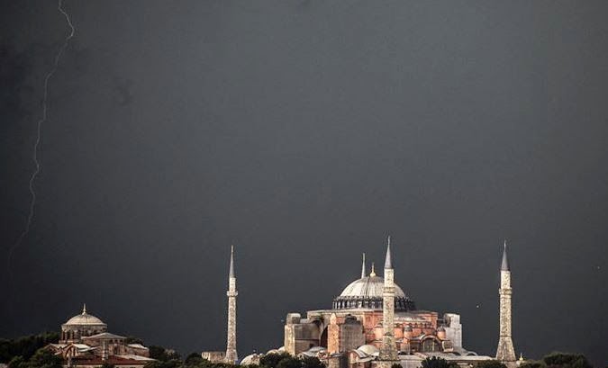 bensozia: Morning Light in Istanbul