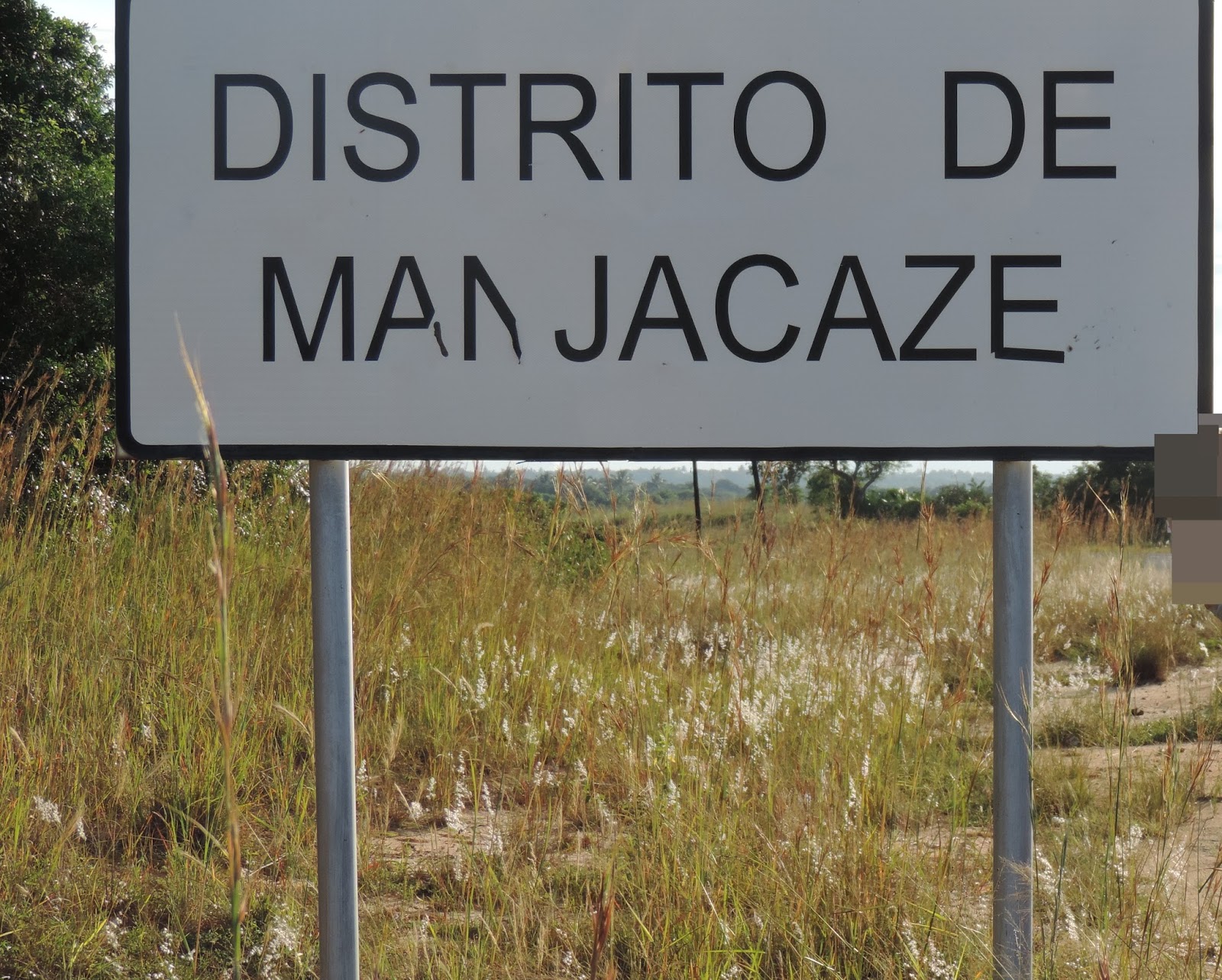 Política e Sociedade: Afinal nem todos votam em Manjacaze! (IESE, 2015)