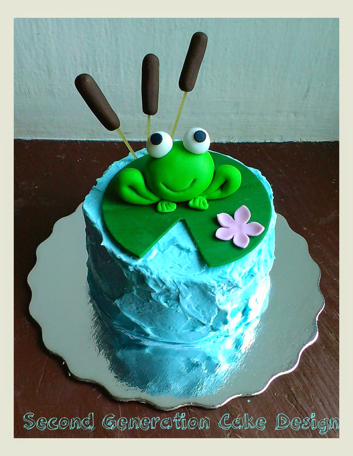 Second Generation Cake Design: Froggy Smash Cake with Cupcakes