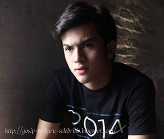Entertainment News: Foto Artis Rizky nazar yang Terbaru dan Ganteng