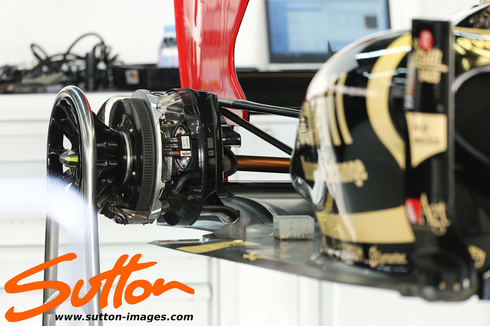 Lotus E20 - 'Coanda' Exhaust to be trialled in Korea - What this means ...