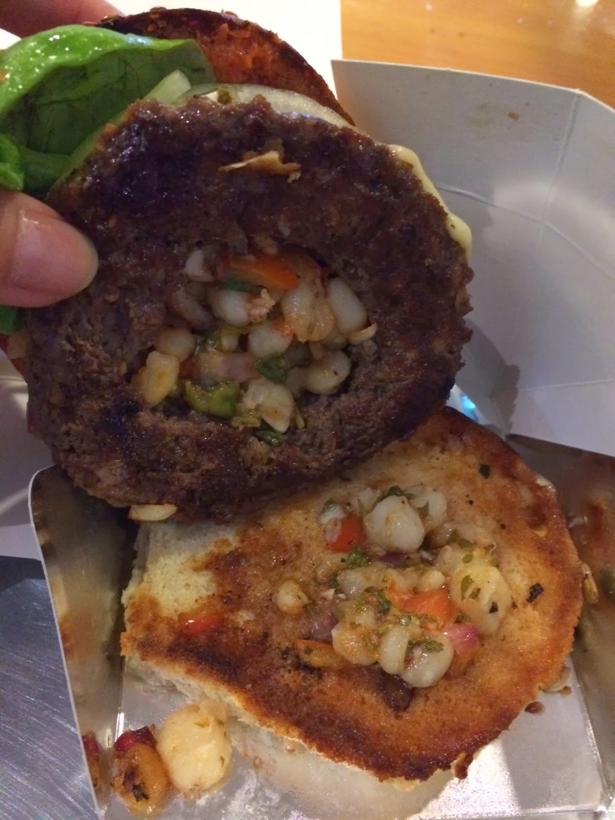 4food Burger / 4food バーガー ~ I'm Made of Sugar! - Chihiro's food blog