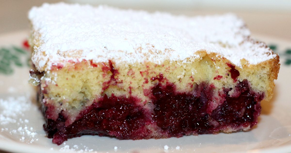 Cooking With Mary and Friends: Blackberry Pudding Cake