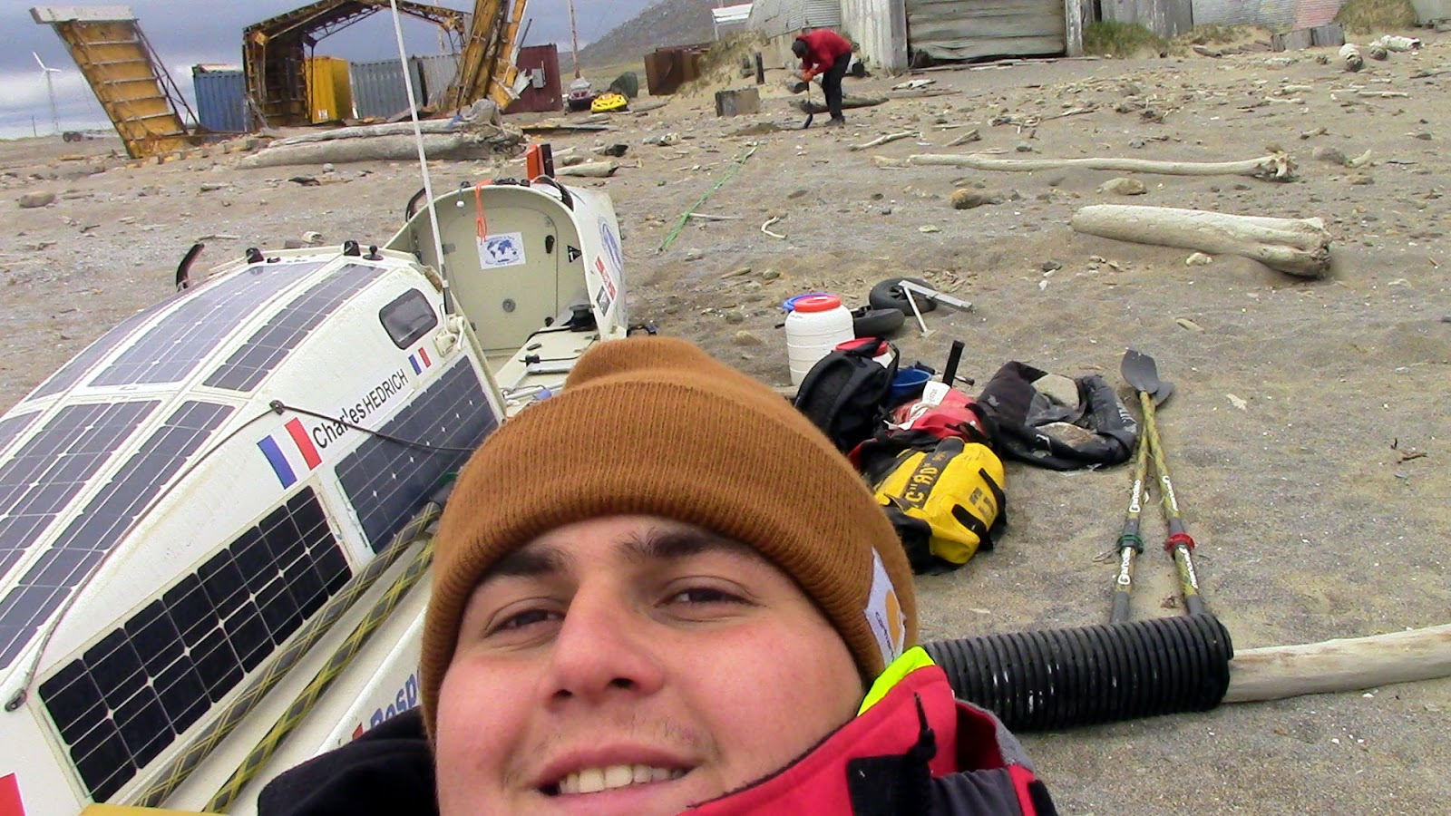 Northwest Passage 2013: Charles Hedrich in rowboat ROWING ICE departs ...
