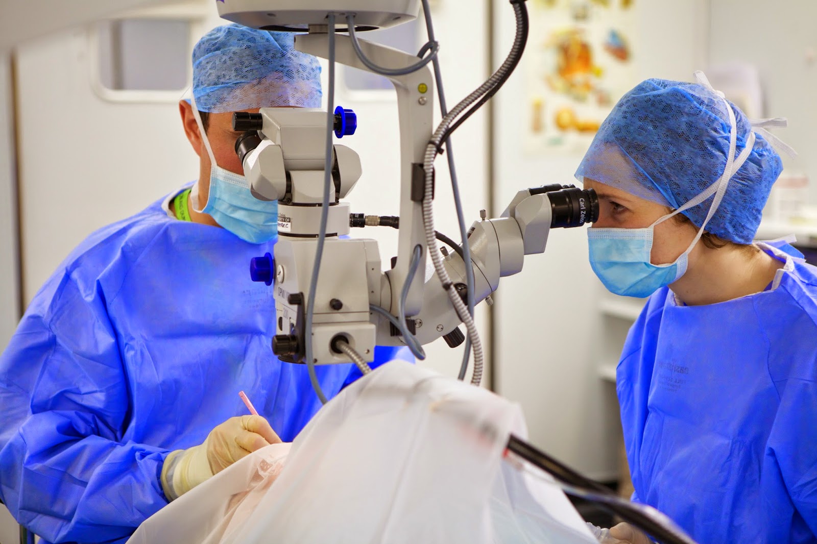 Ooglaseren specialist: Ogen laseren zorgt ervoor dat iedereen er zonder ...