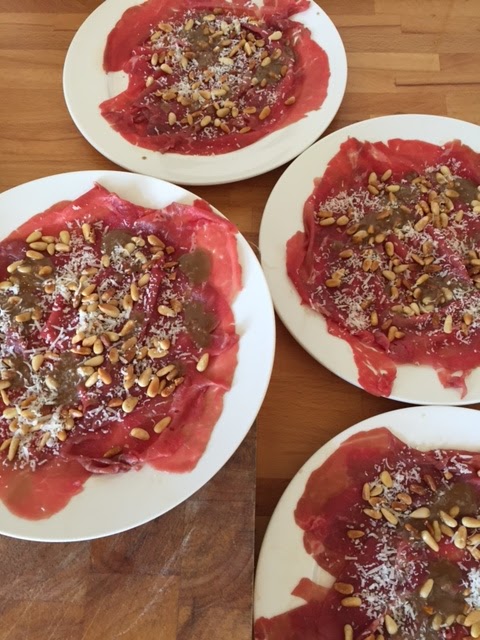 Sia's weblog: Carpaccio, gerookte ribeye, puntpaprika uit de airfryer ...