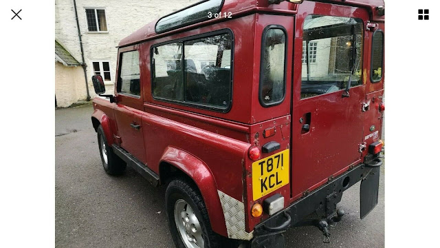 Landrover Defender: Landrover 90 Defender TD5 County - Red - 1999