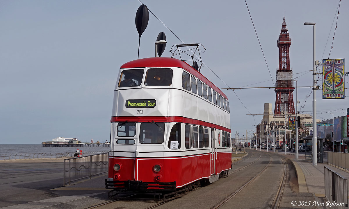 Blackpool Tram Blog: Three Trams on Weekday Heritage