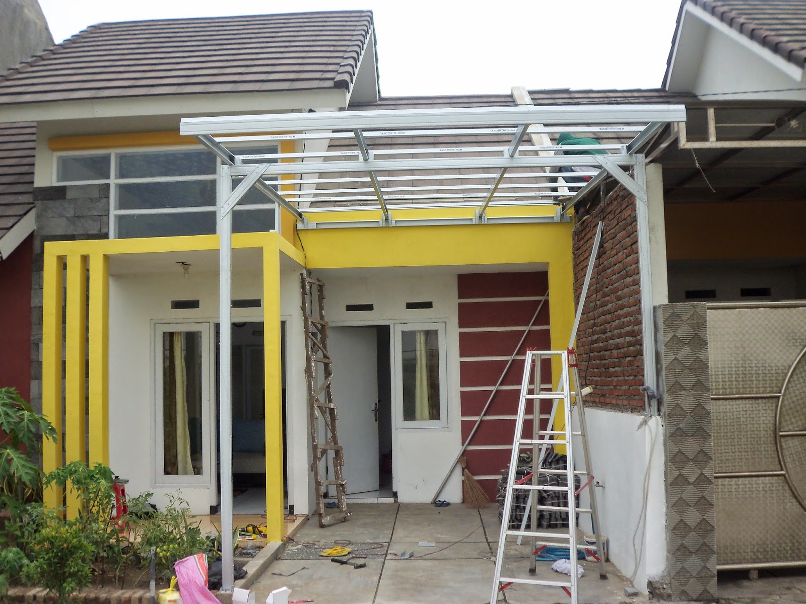 CONTOH HASIL PEMASANGAN CANOPY BAJA RINGAN