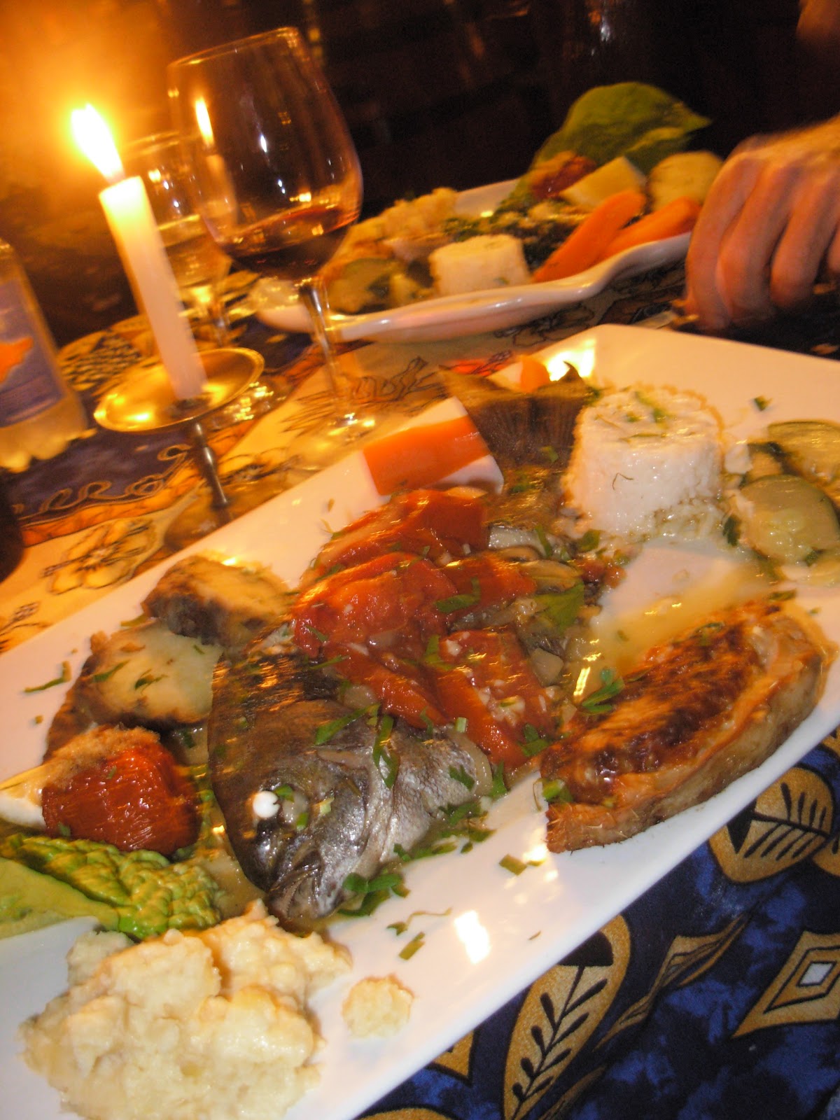 Tough Love Travel: TRAVEL TO EASTER ISLAND: the mystery of the Moai