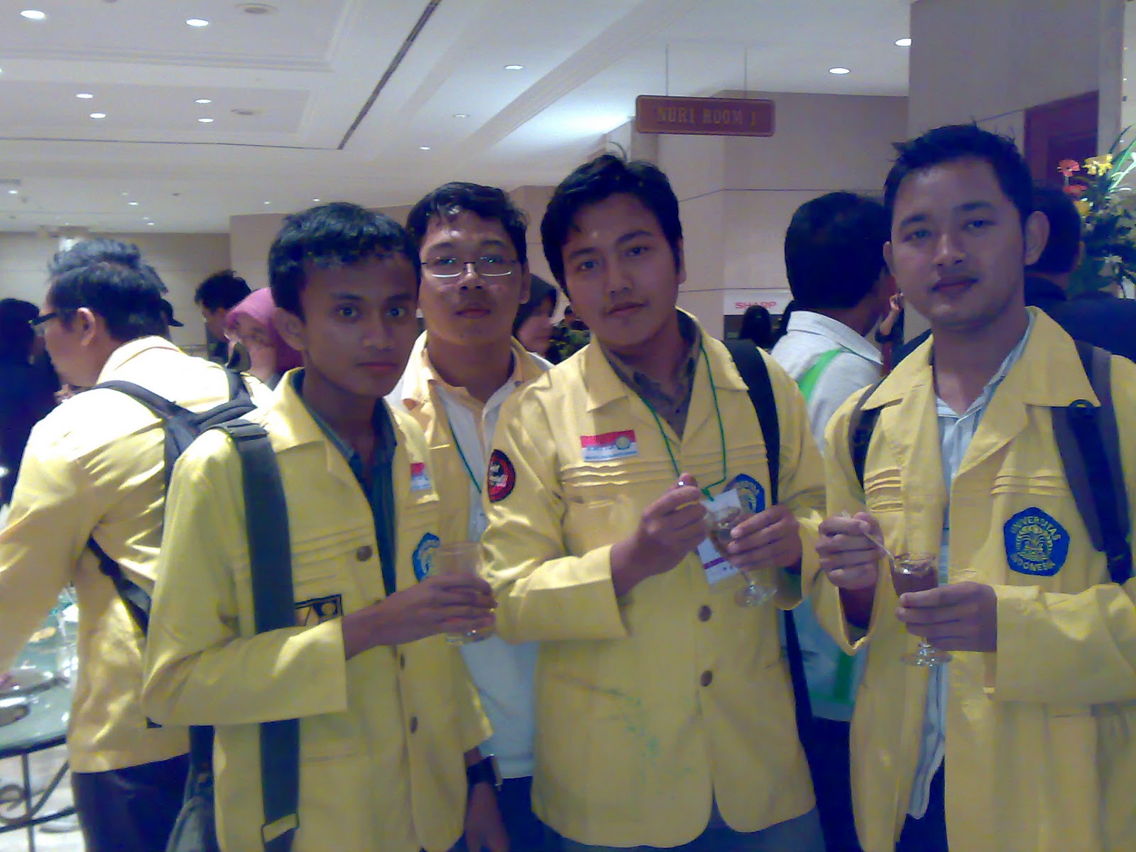 Menggambar Lines Plan: Teknik Perkapalan UI