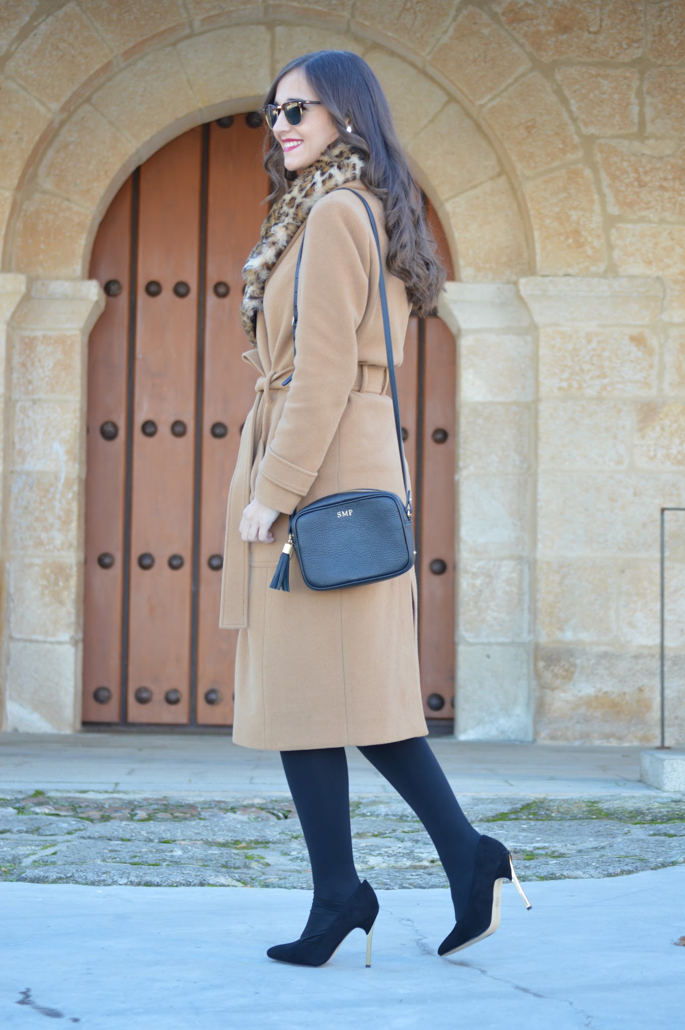 1000 MANERAS DE VESTIR: Camel coat
