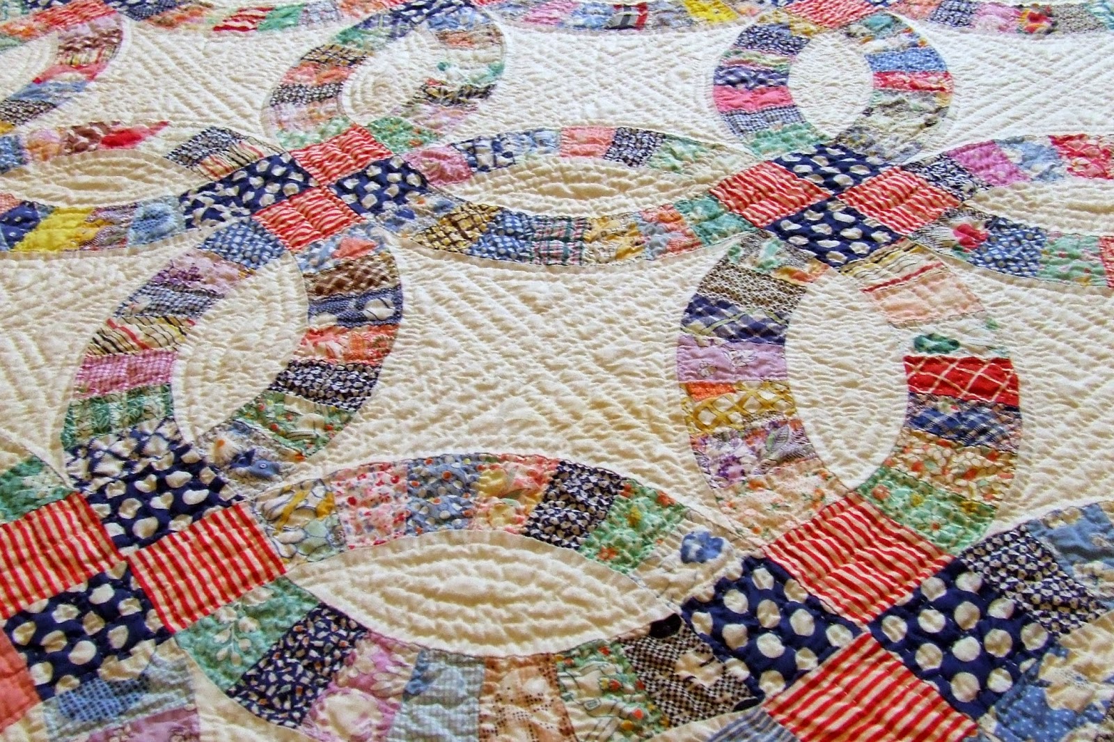 Quilting Gone Amuck: Double Wedding Ring Quilt Instructions - for the ...