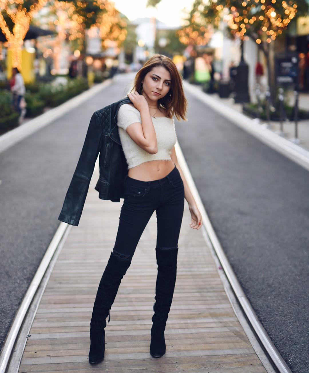 Starlet Arcade: Hot Jada Facer