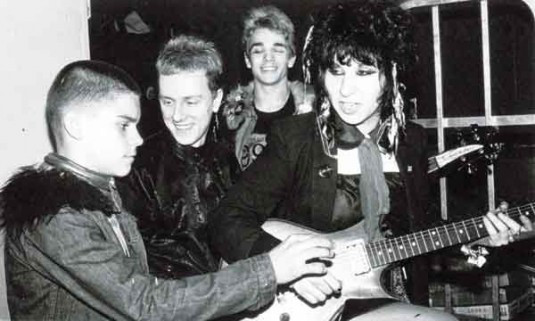 FFanzeen: Rock'n'Roll Attitude With Integrity: Reverberating with THE ...