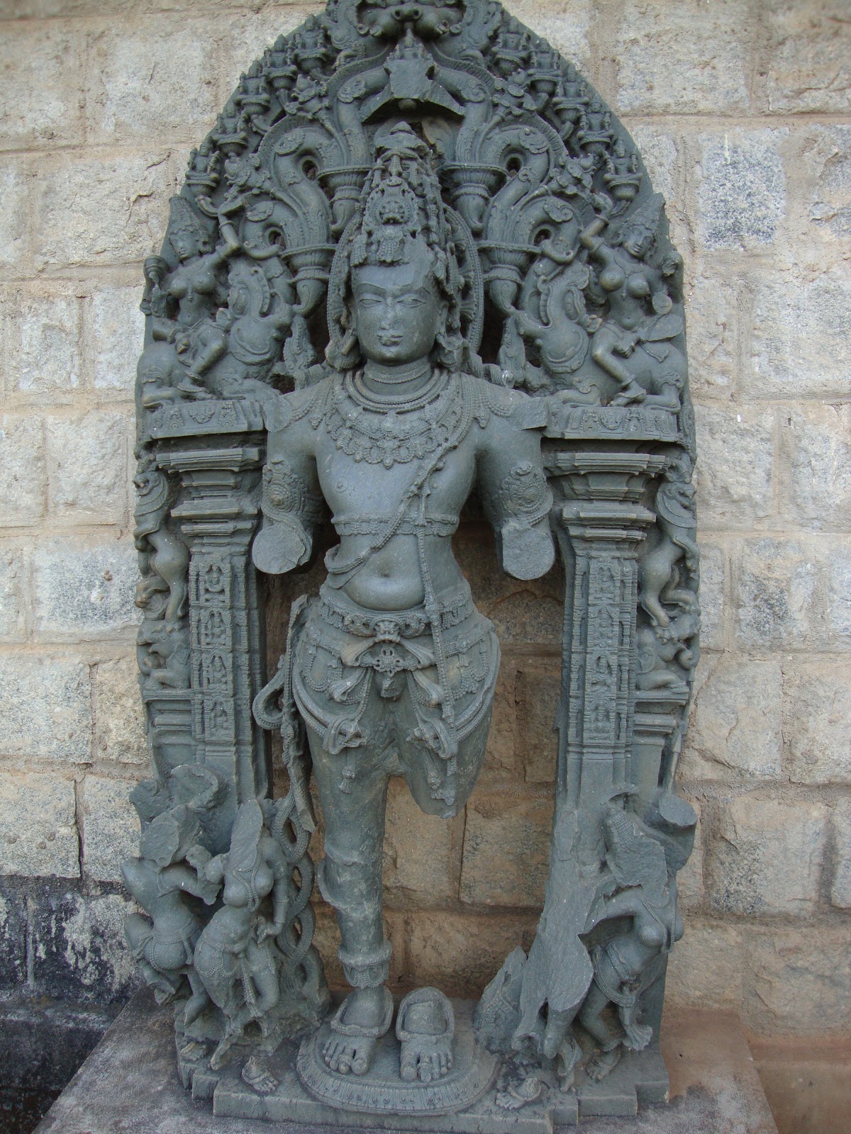 Temples of Hoysalas : Balligavi:Kedareshvara temple