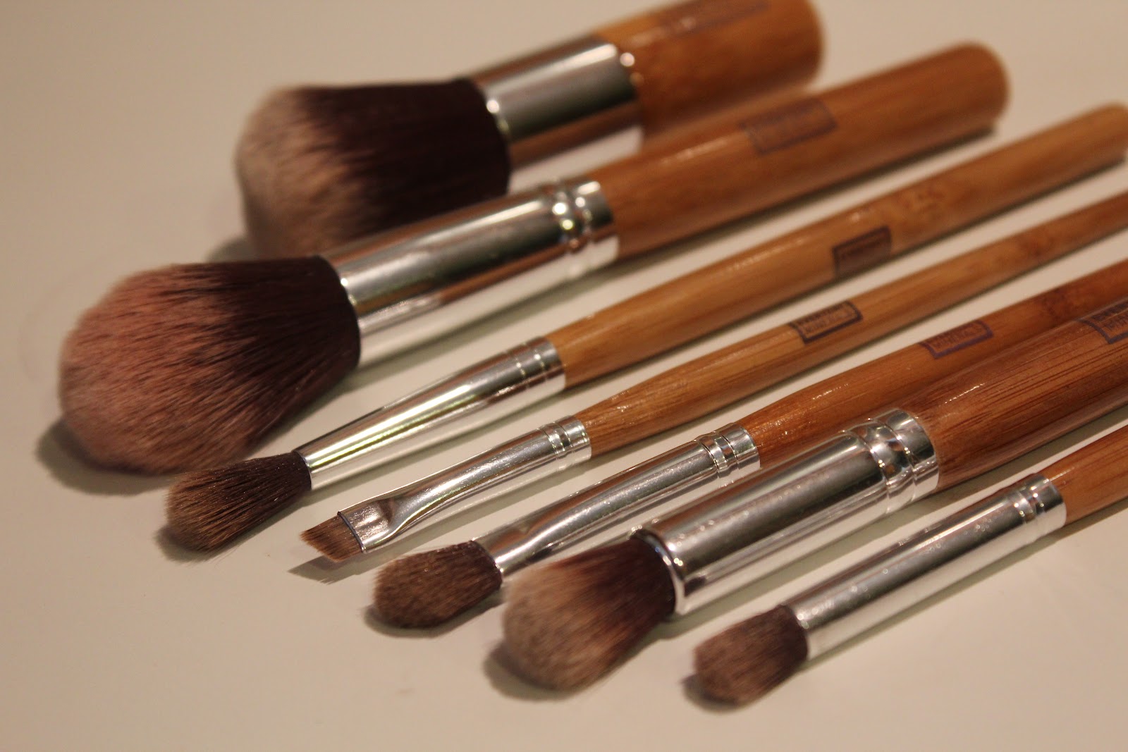 BeeBudgets: Everyday Minerals Brushes