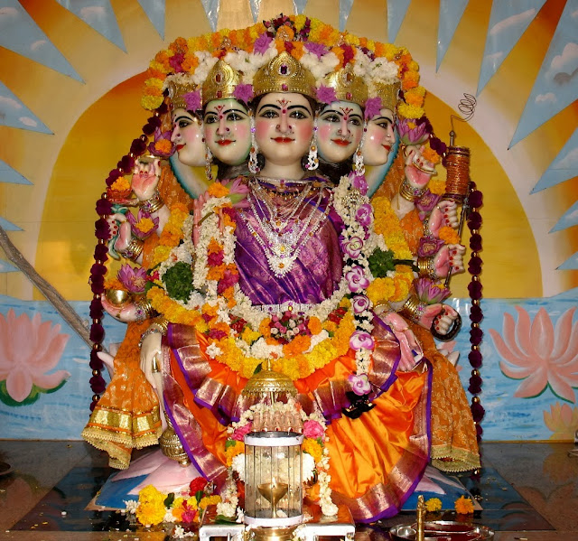 Sai Student: Experiences and Musings: Power of the Gayatri Mantra is ...