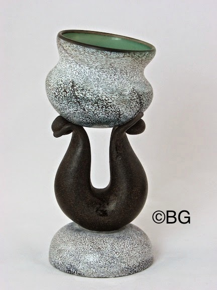 Australian Glass: Chuck Simpson - Glass artist and personality