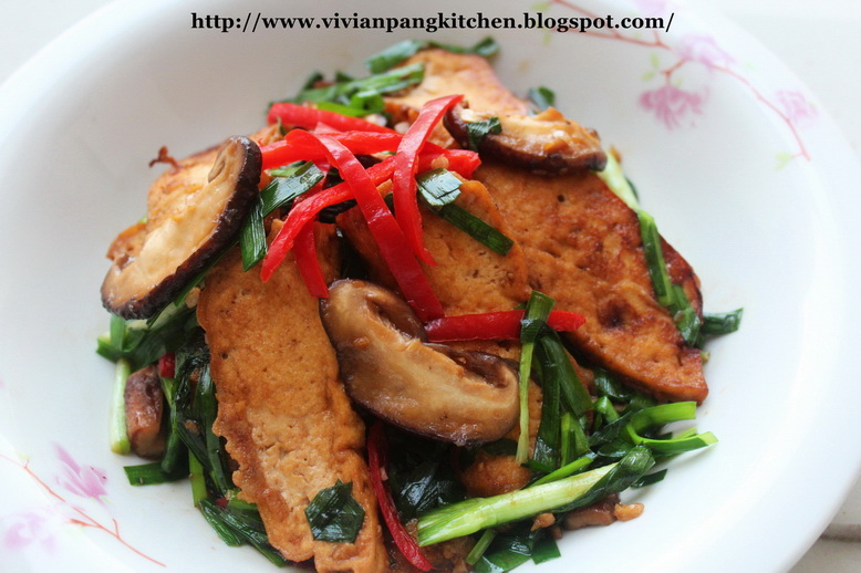 Vivian Pang Kitchen: Stir Fry Chinese Chives with Mushroom and Tofu ...