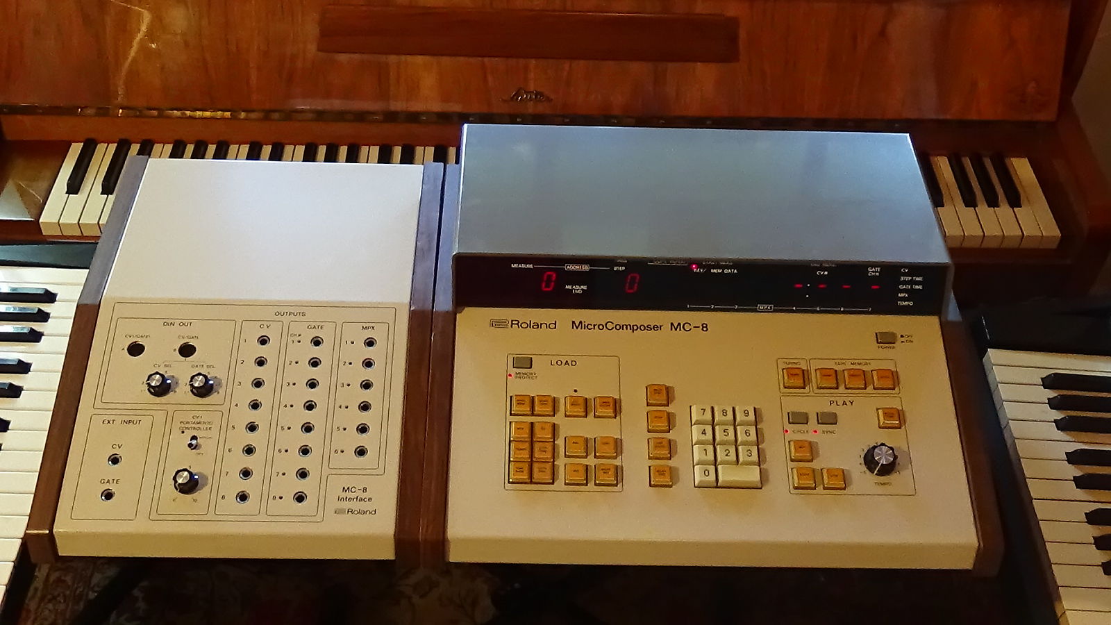 MATRIXSYNTH: Roland Mc-8 Microcomposer And Mc-8 Interface w/ Extras