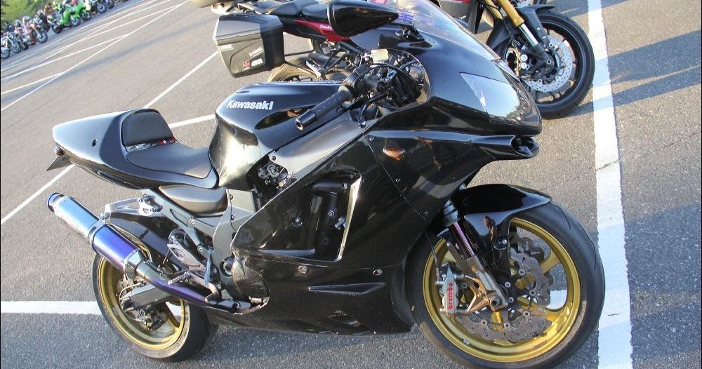 ROAD RIDER: Kawasaki ZX-12R Custom Bike Bkack