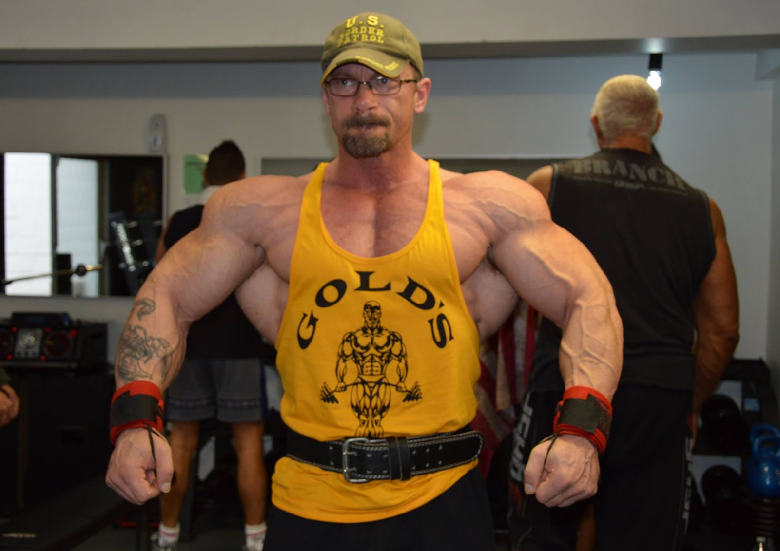 Muscle Lover: Belgian Master bodybuilder André Dufrasnes