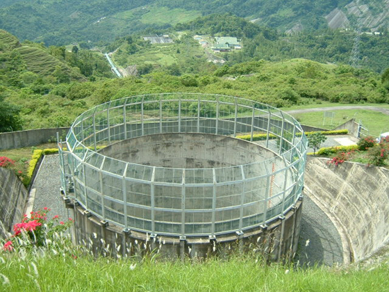 Pahlevi Blog: PLTA Bakaru (lanjutan)