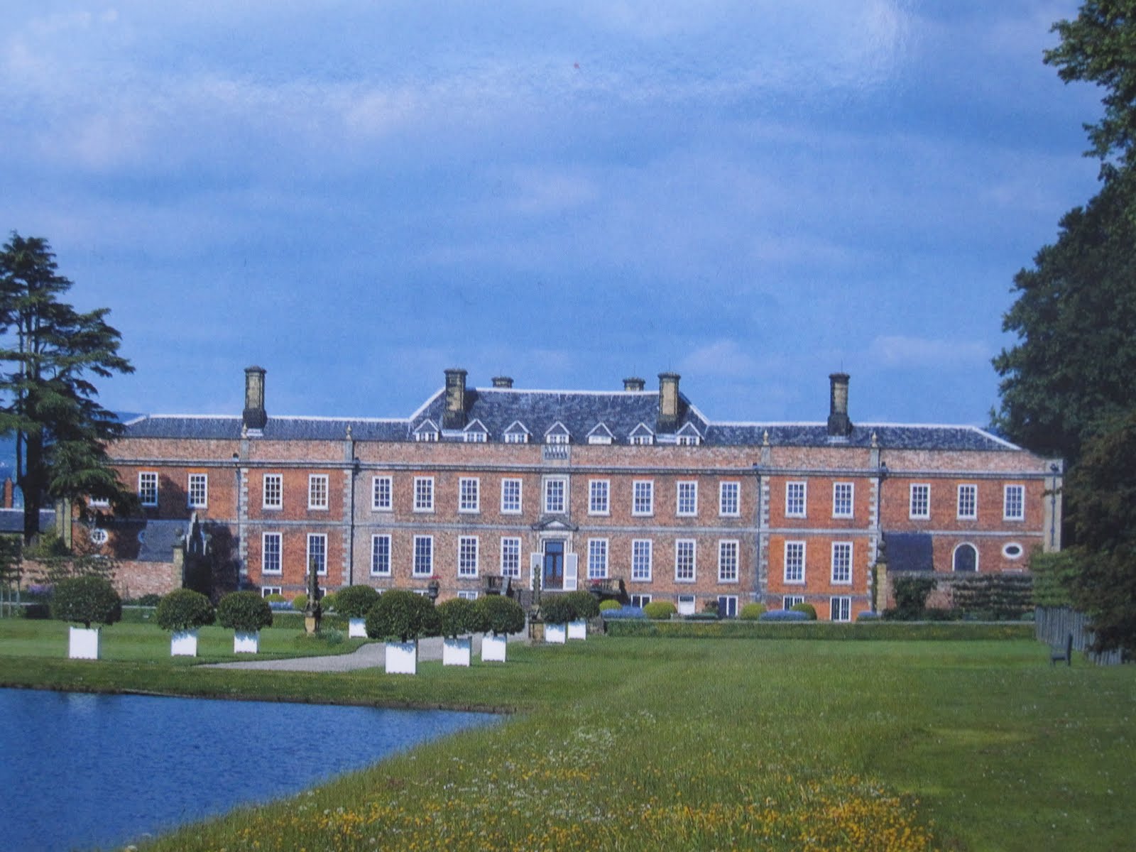 busybusybeejay: Erddig