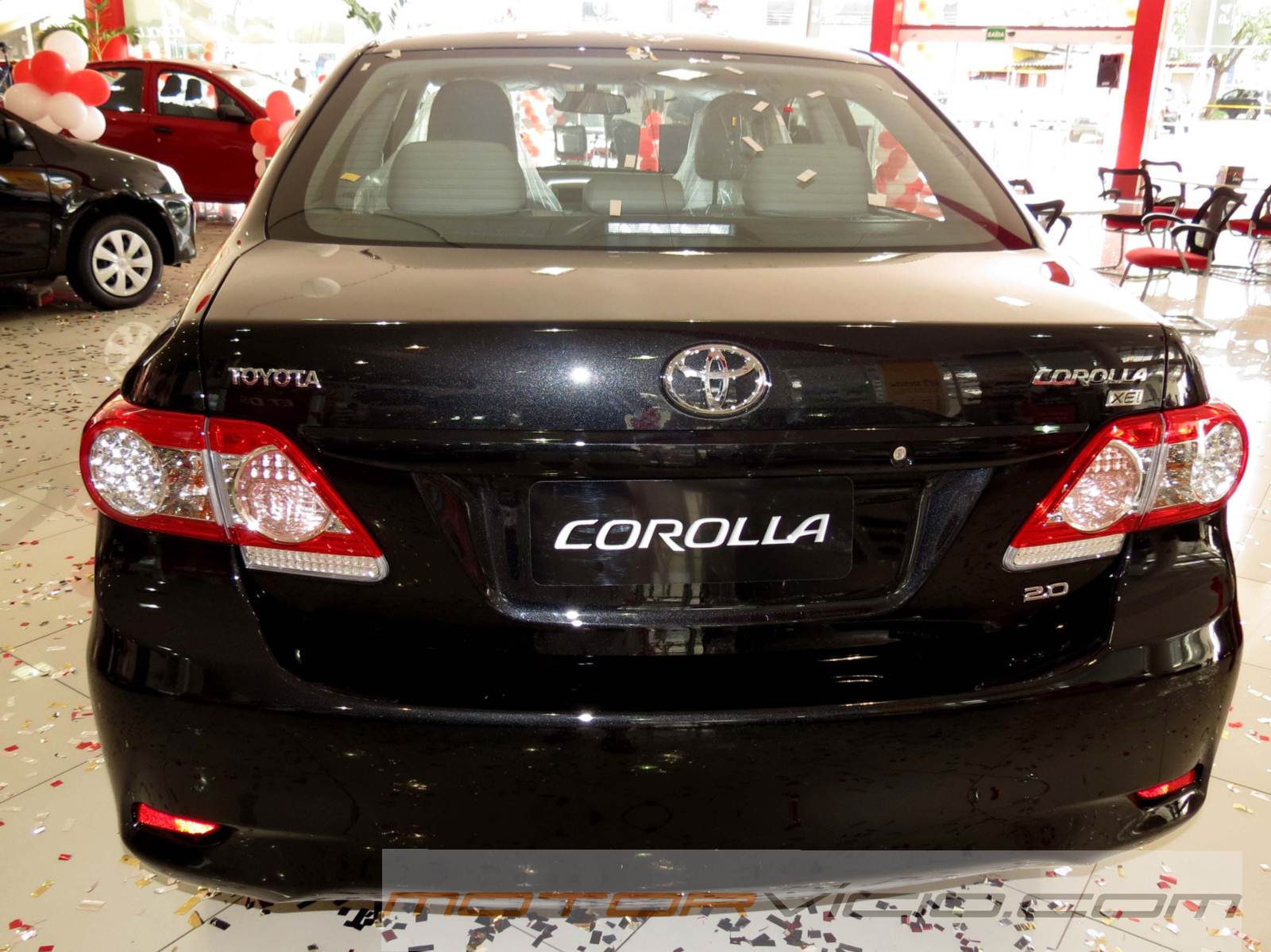 Corolla 2014 ganha central multimídia e preço mais baixo