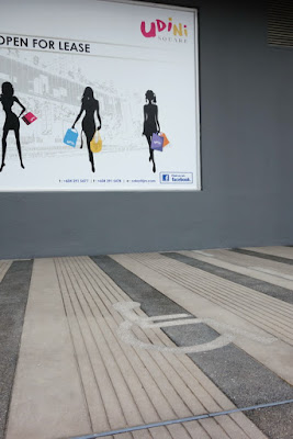 Wheelchair Access Penang (wapenang): Udini Square