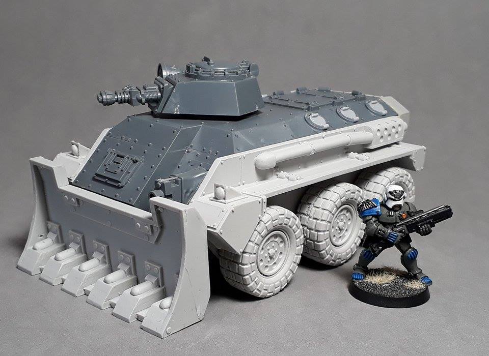 Magpie and Old Lead: Adeptus Arbites APC