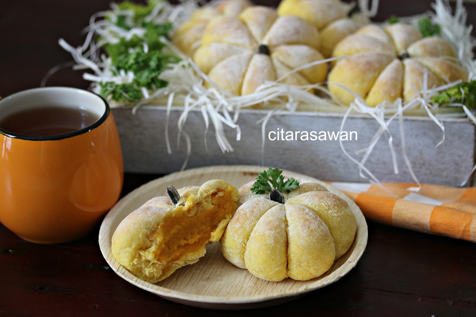 Bun Roti Labu Manis / Soft Pumpkin Bread Bun ~ Resepi Terbaik