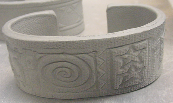 DEBORAHREAD.COM: Ceramic Bracelets