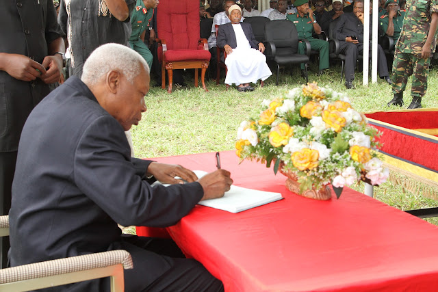 Picha: Shughuli za kuaga mwili wa Meja Generali Makame Rashidi ...